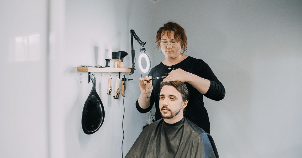 Barber Shop - The Mad House Beauty Lounge in Conway, AR