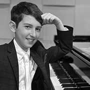 Fisher Bio Student Giora Nadav