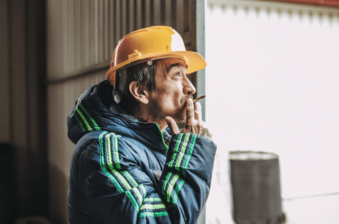 Construction Worker Smoking Trends Employers Need to Know