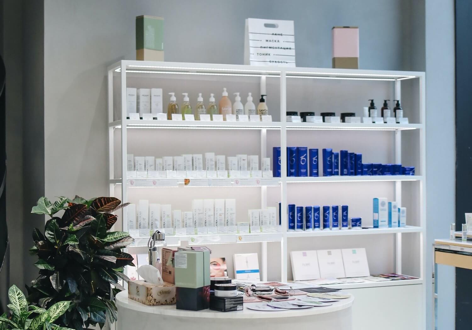 5 Hacks to Sell More Product at Your Salon