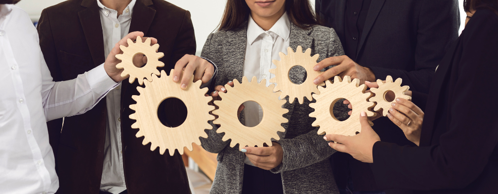 HubSpot and Salesforce Integration - Databeys CRM Consultant