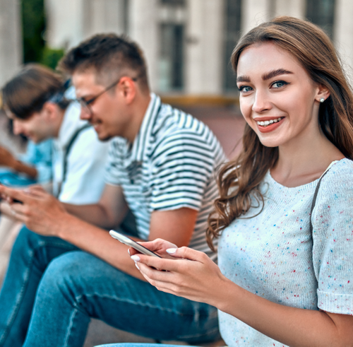 Group Texting Solutions: Maximize Business Communication