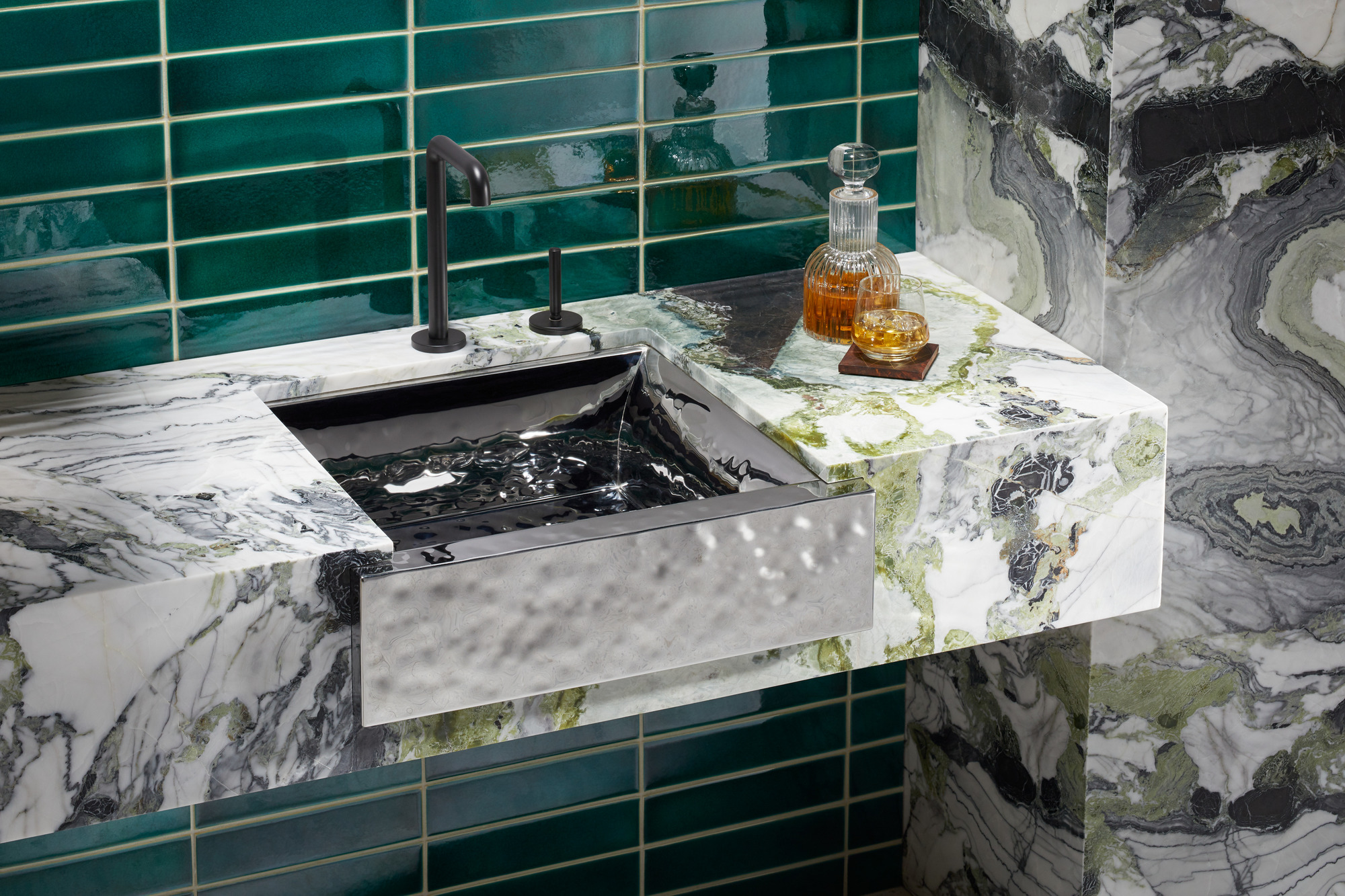Find 9 of the Best Kitchen Sinks for Style and Luxury | Kallista