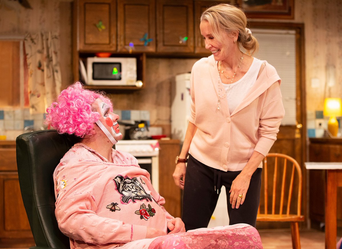 HIR opens at Park Theatre - starring Simon Startin