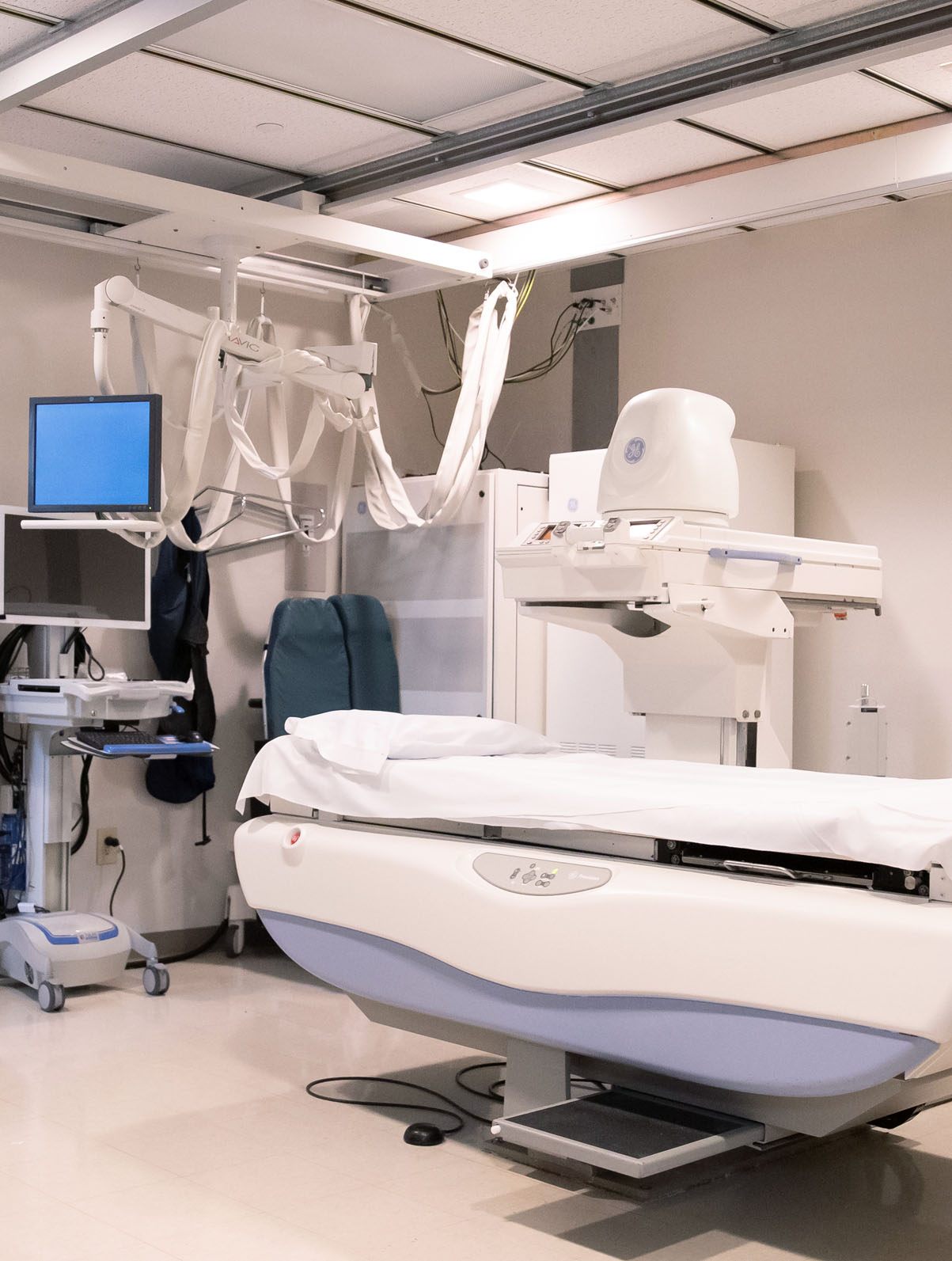 X-Rays in Lincoln, NE - Advanced Medical Imaging