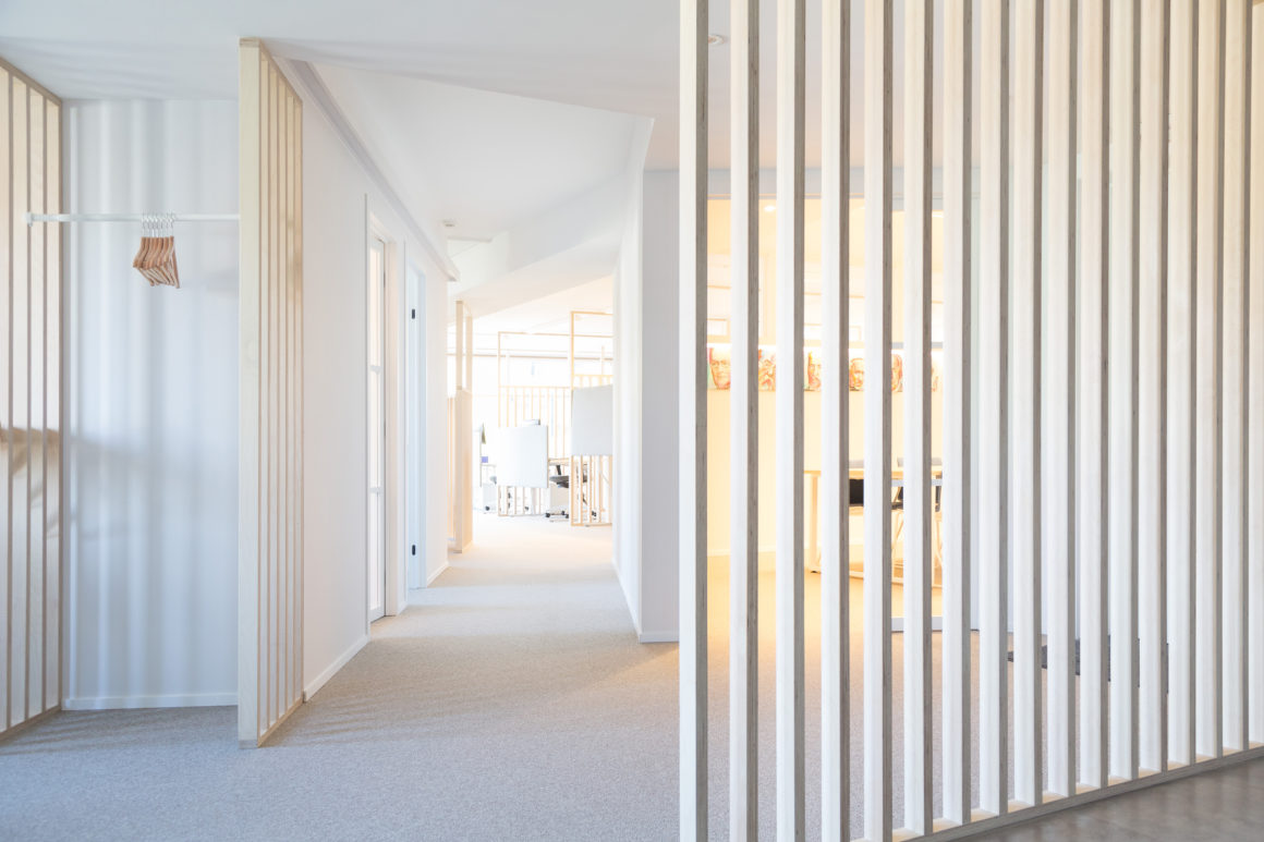 Colors Psychology: The Right Colors for Your Workspace