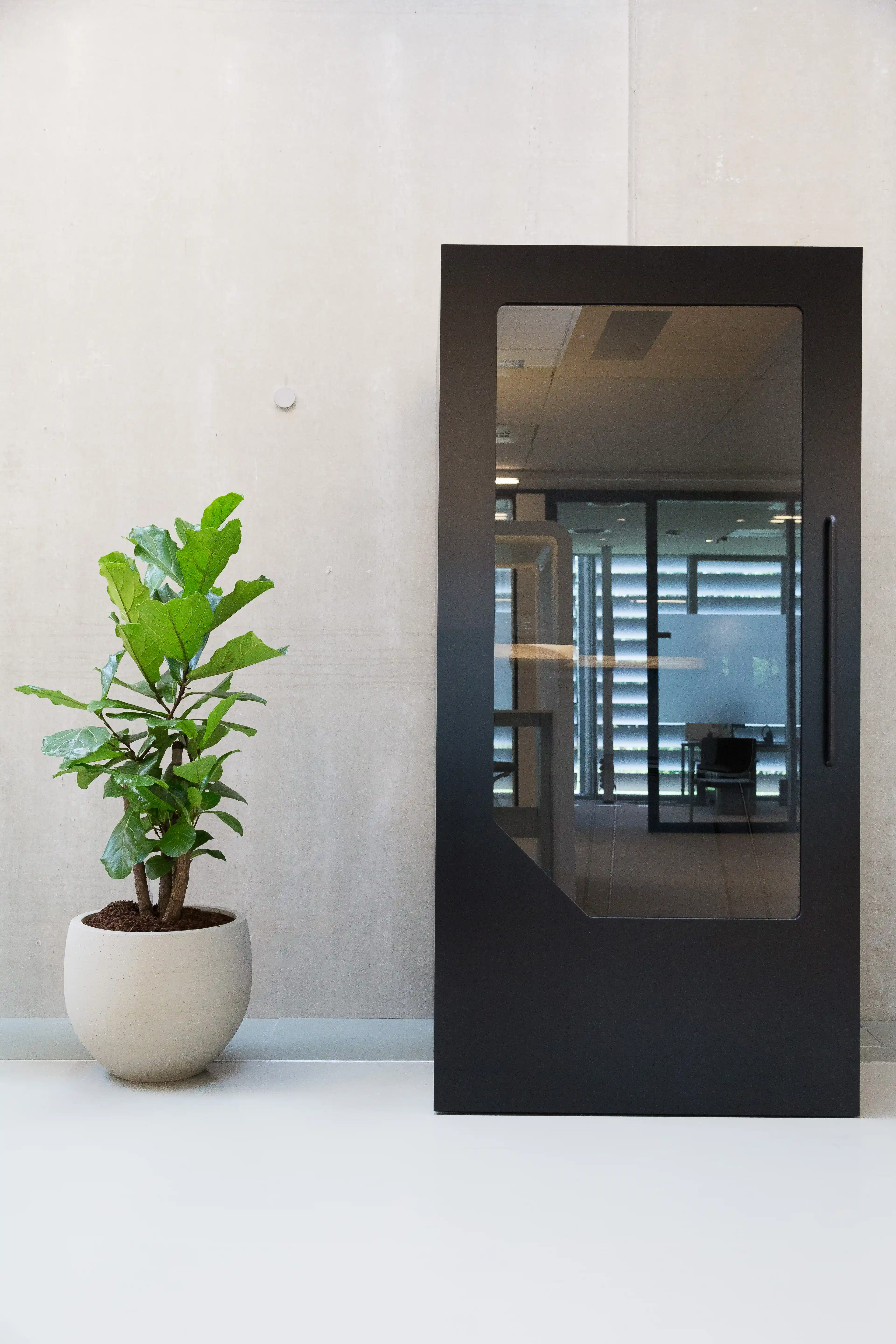 Chemical manufacturer: office renovation, biophilic design