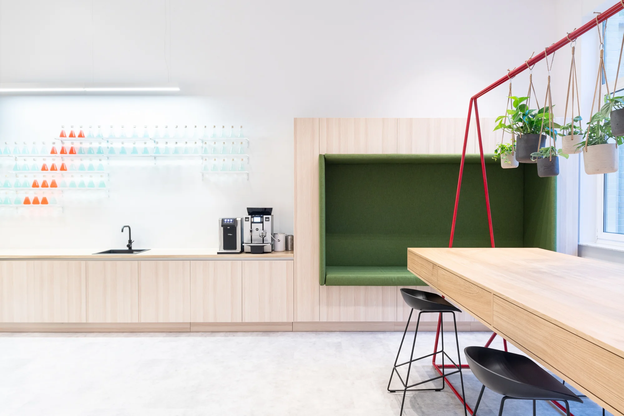 Board of Innovation: Office design for Business Consultants