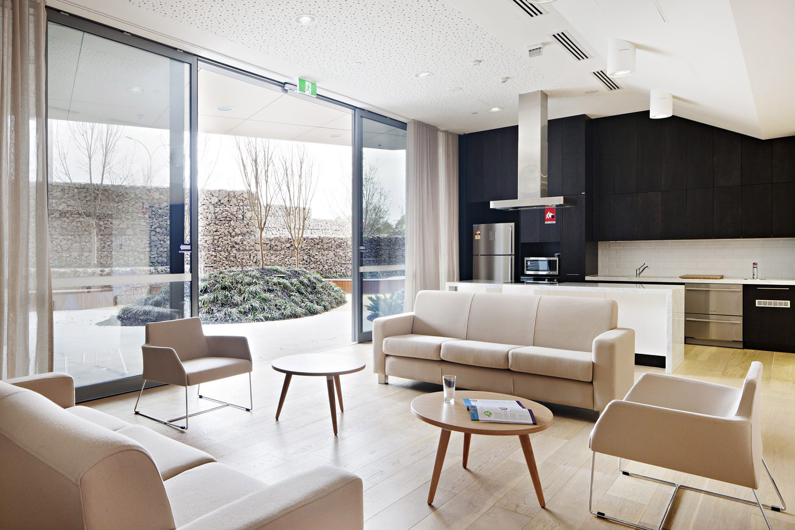 Albury/Wondonga Cancer Centre: Curtains & Blinds by Countrywide Concepts