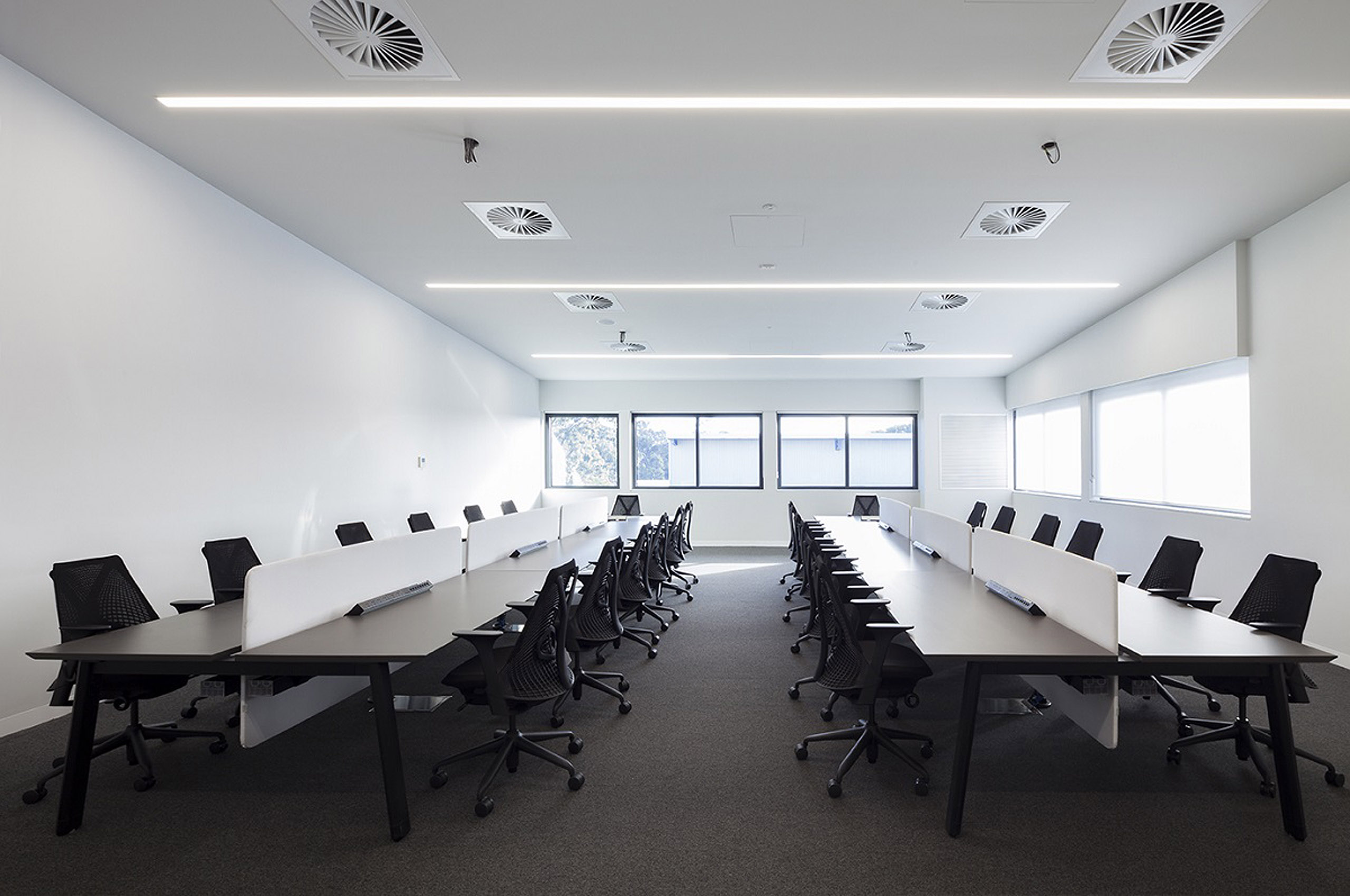 Image: Defence Force School of Signals Acoustic Roller Blinds ...