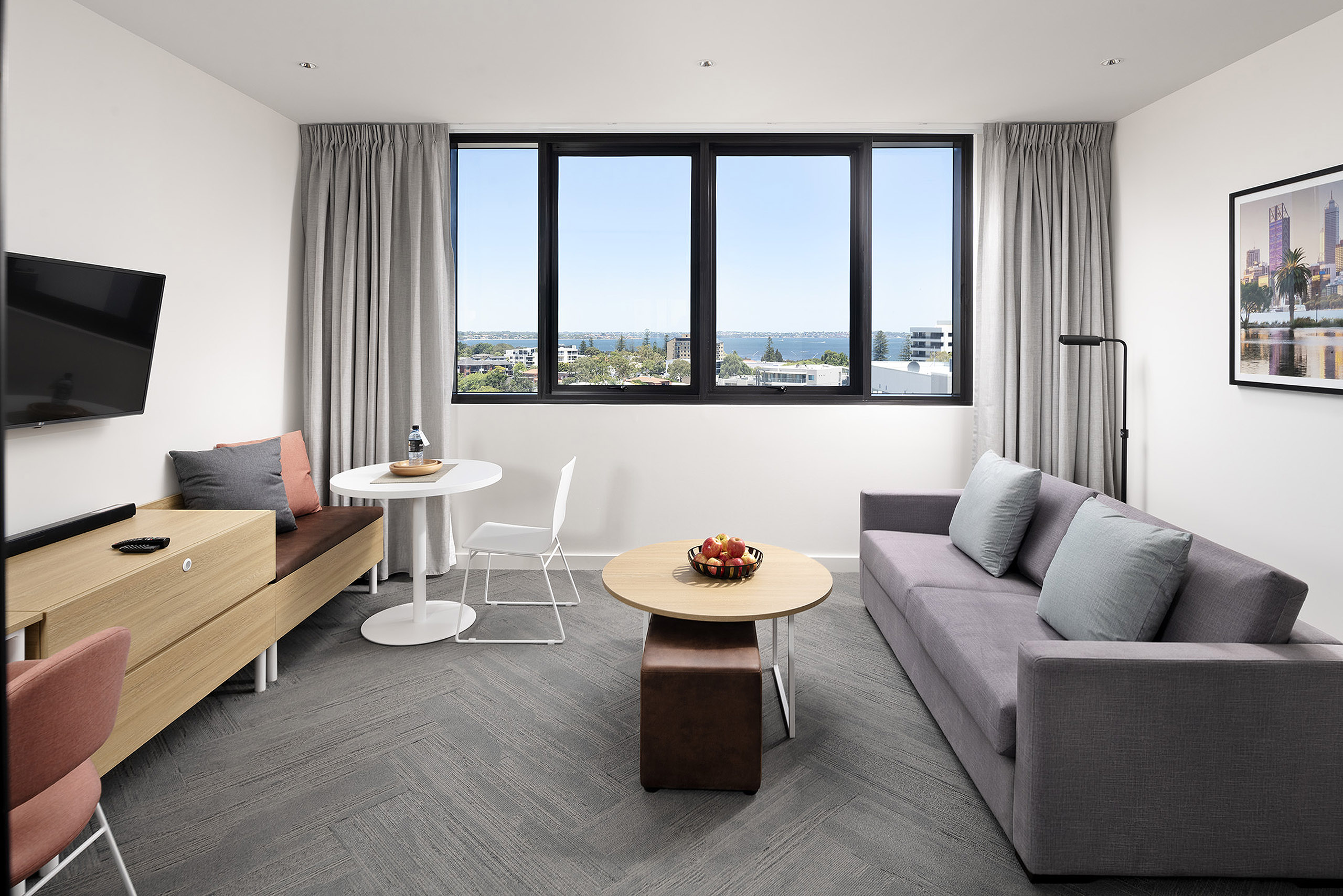 Perth Foreshore: Curtains & Blinds by Countrywide Concepts