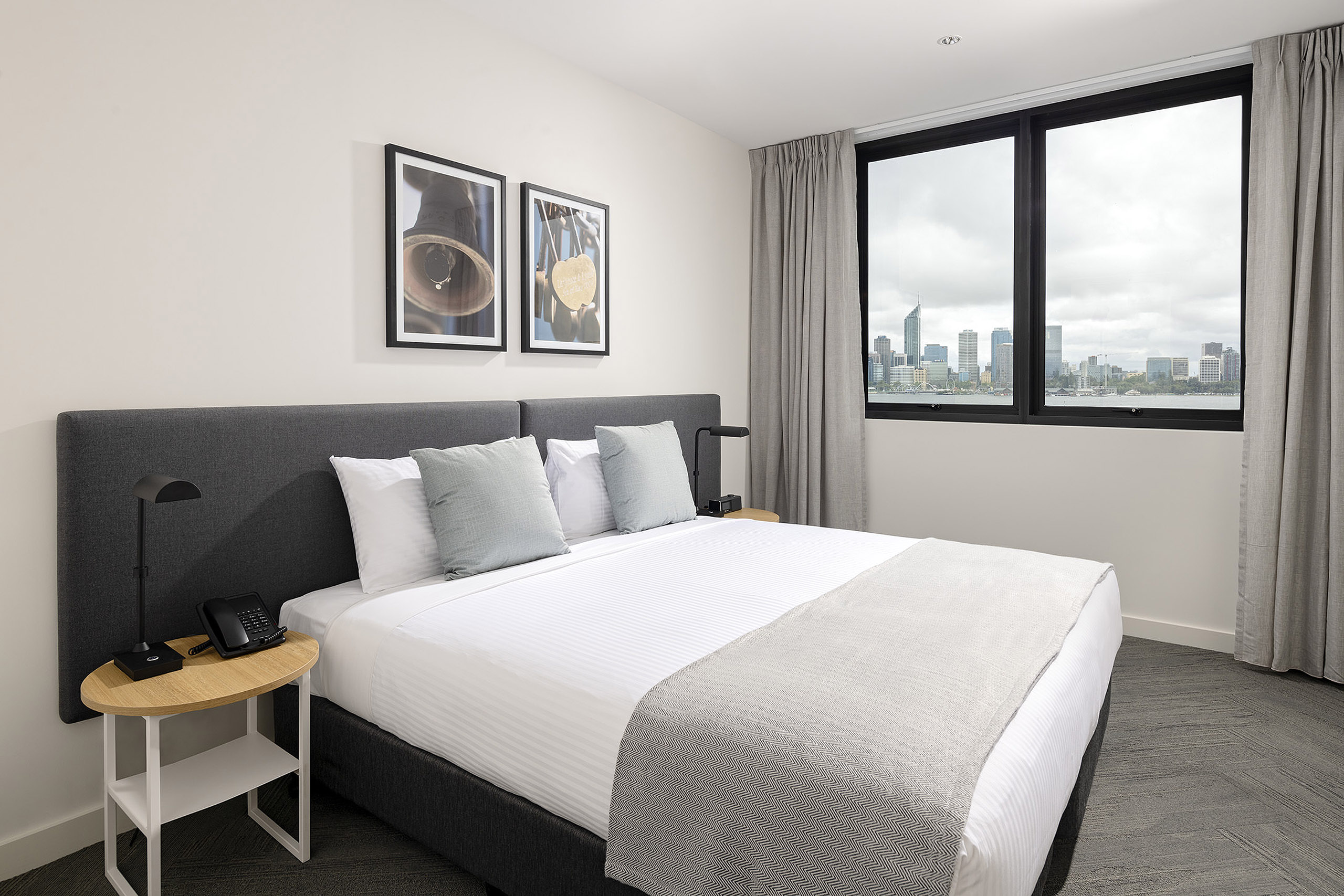 Perth Foreshore: Curtains & Blinds by Countrywide Concepts