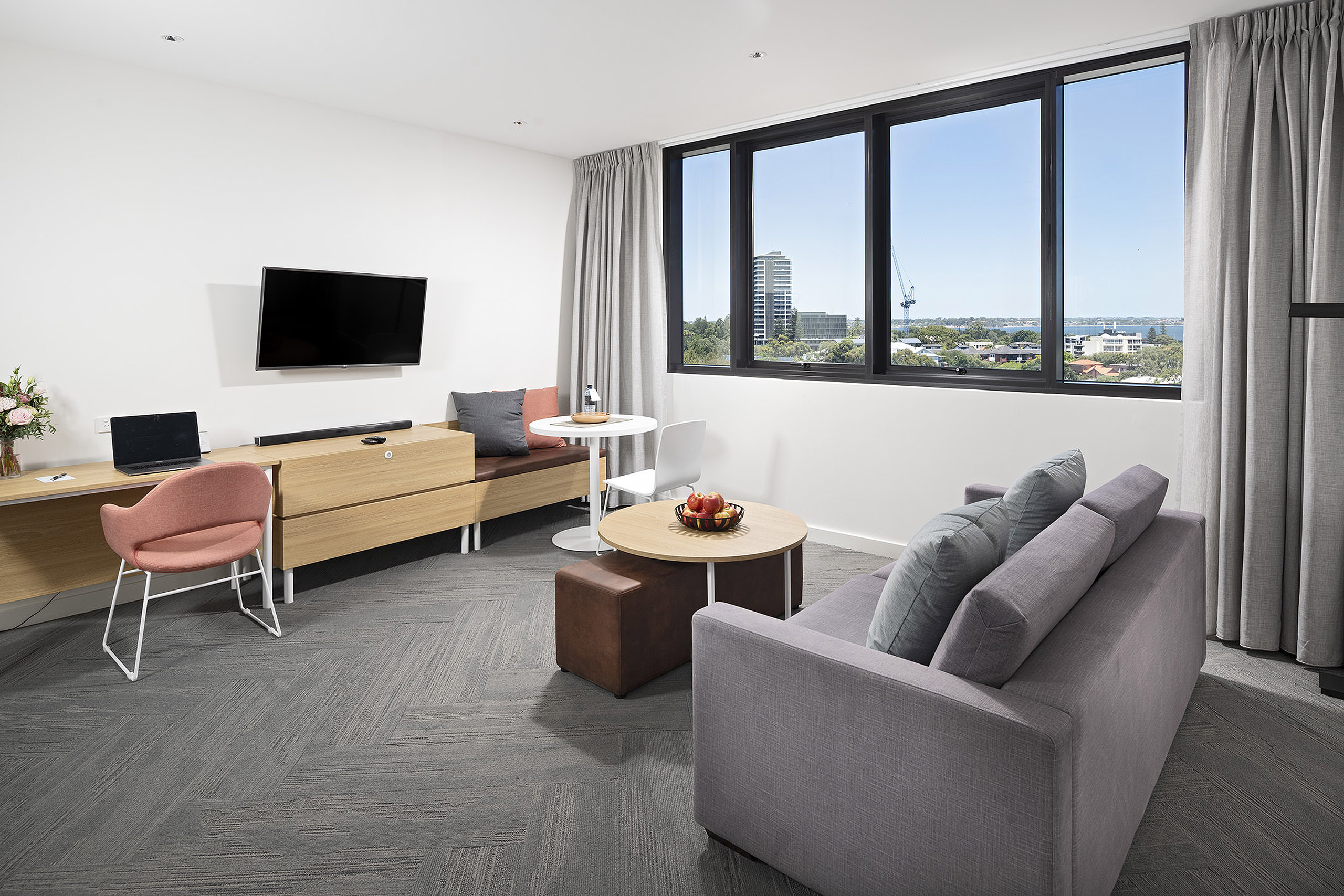 Perth Foreshore: Curtains & Blinds by Countrywide Concepts