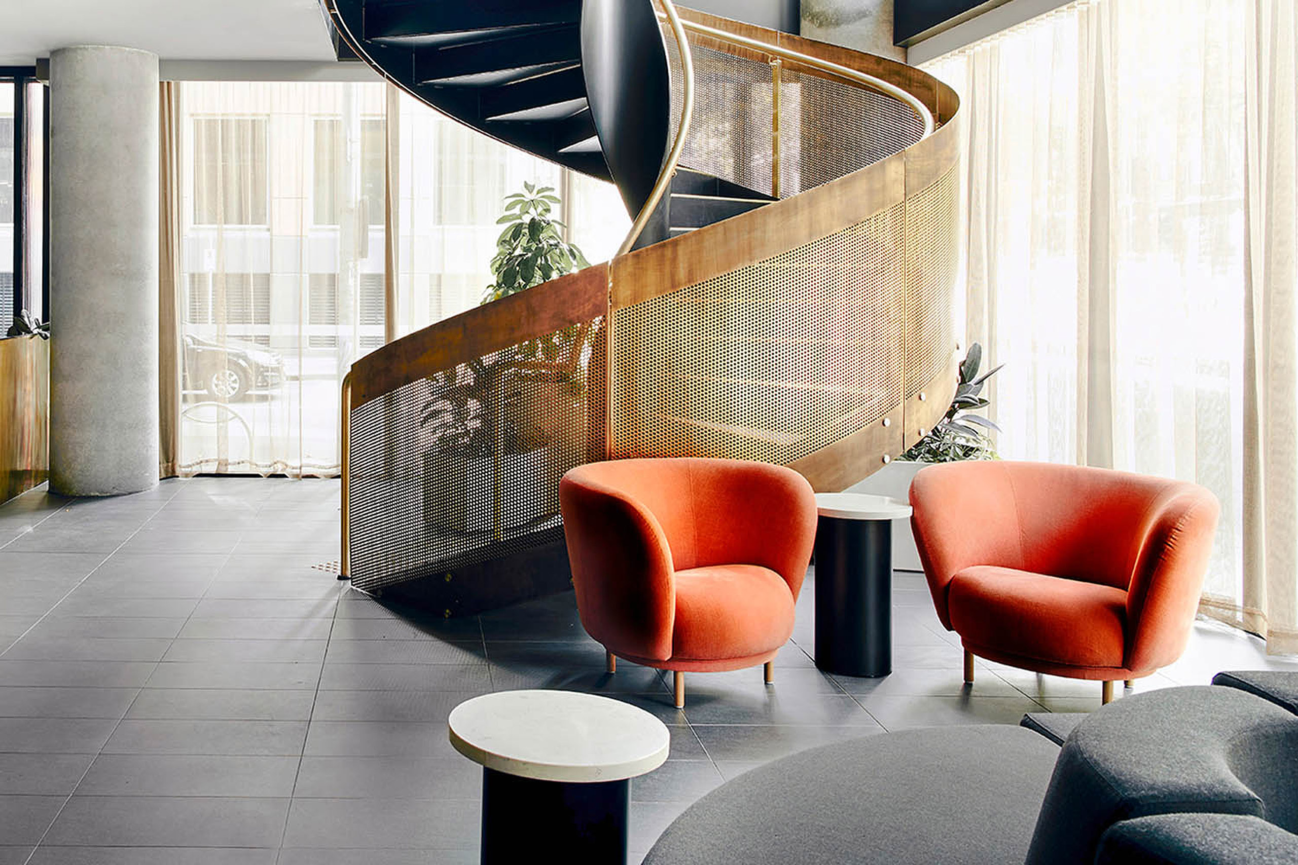 Quincy Hotel: Curtains & Blinds by Countrywide Concepts