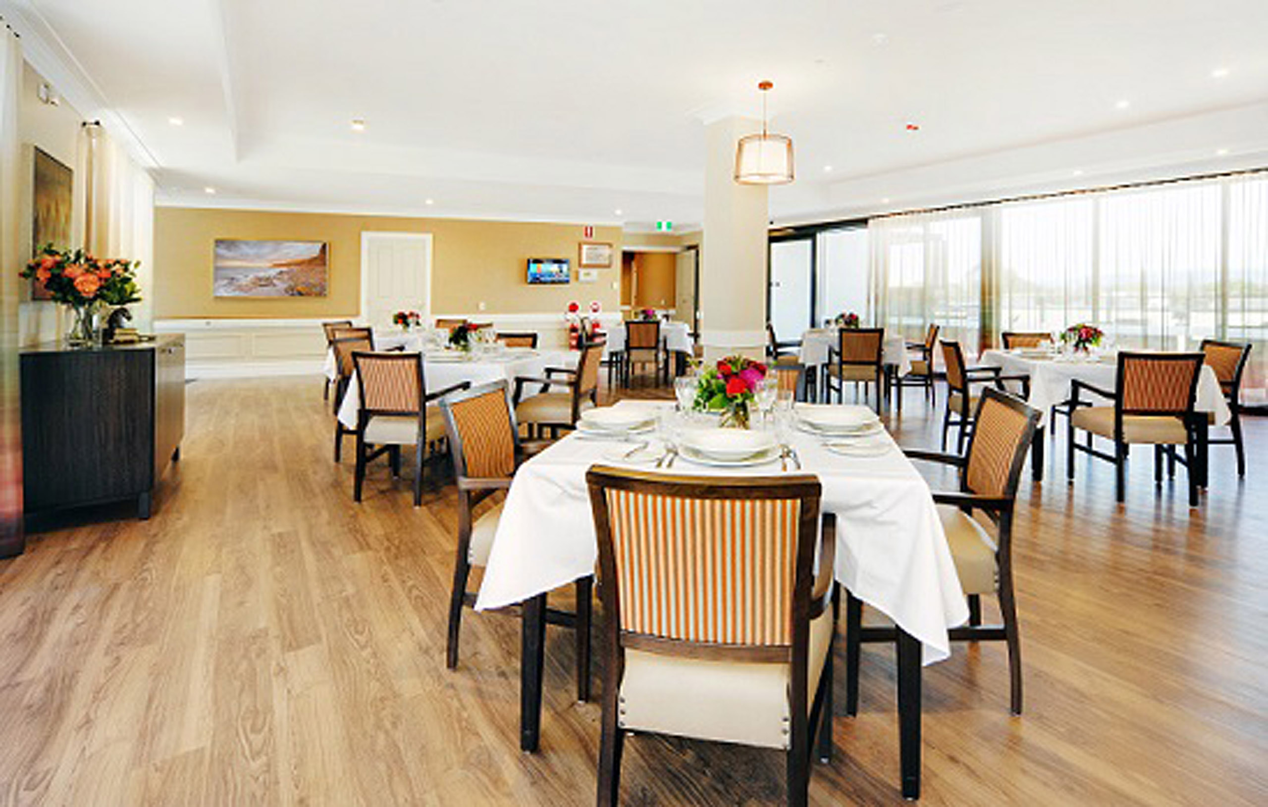 Somerton Park Aged Care Facility: Curtains & Blinds by Countrywide Concepts