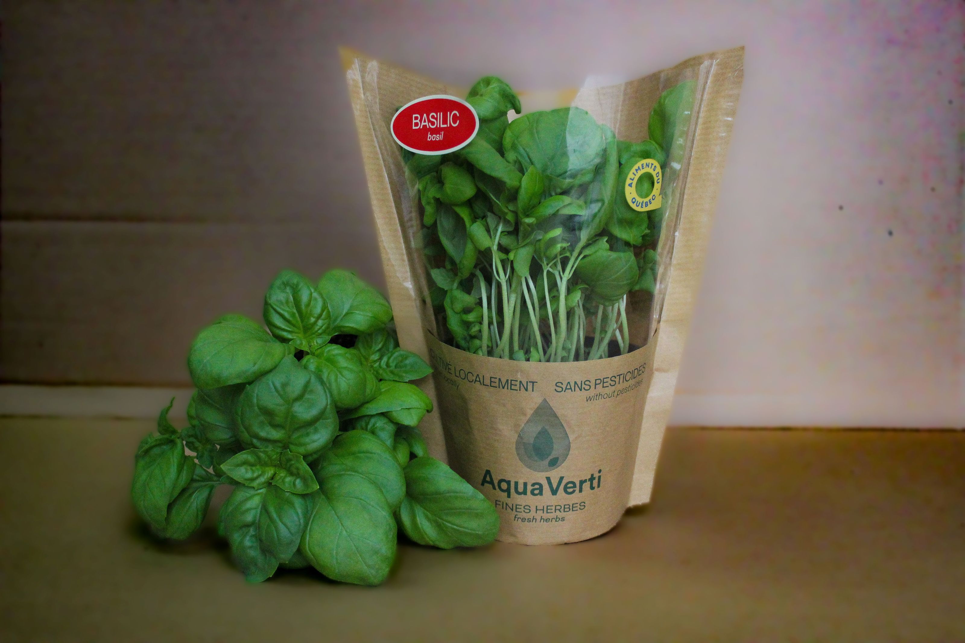 AquaVerti Farms | Basilic | Nos produits fraîchement cultivés - La plus ...