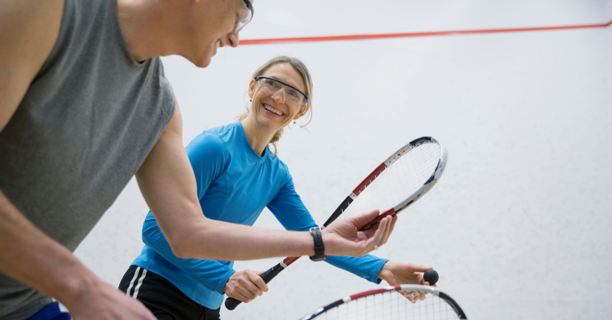 Why Do Squash Players Wear Glasses? | Paddle2Racket