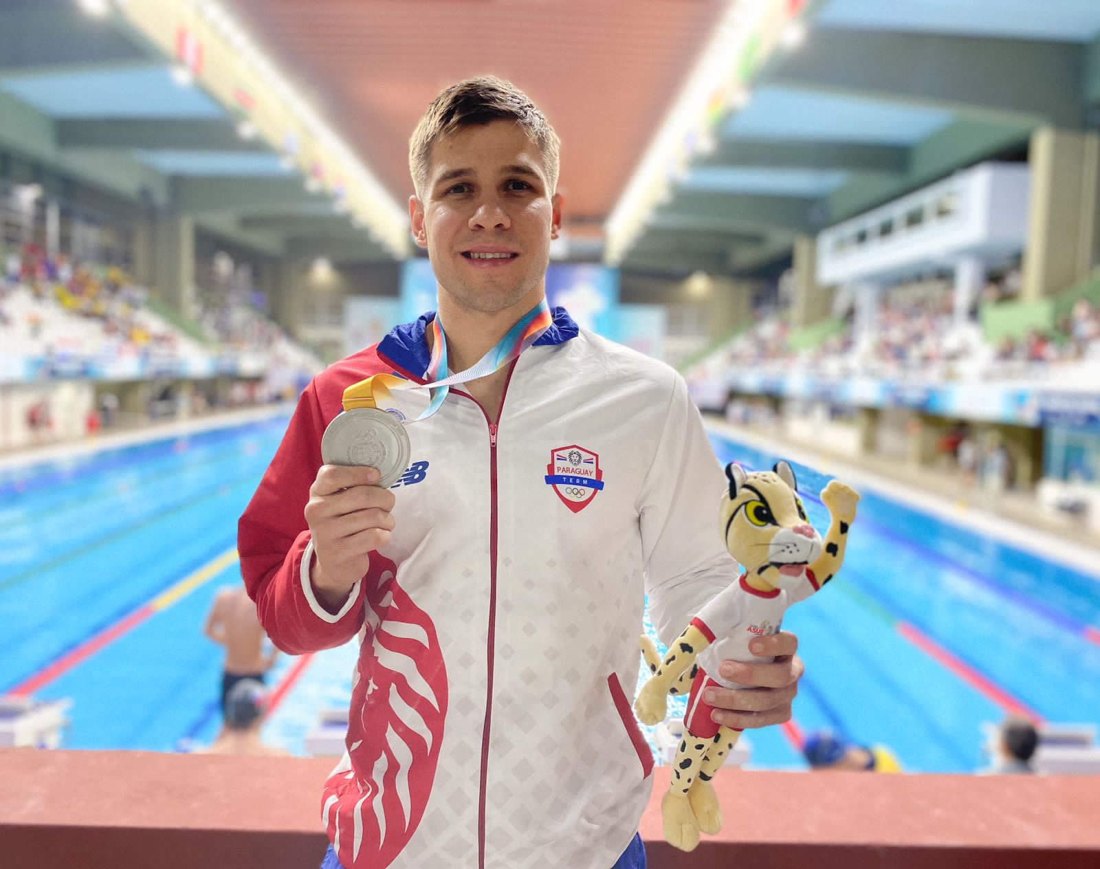 La Deportiva 1120 AM: Charles Hockin le da su Primera Medalla a Paraguay