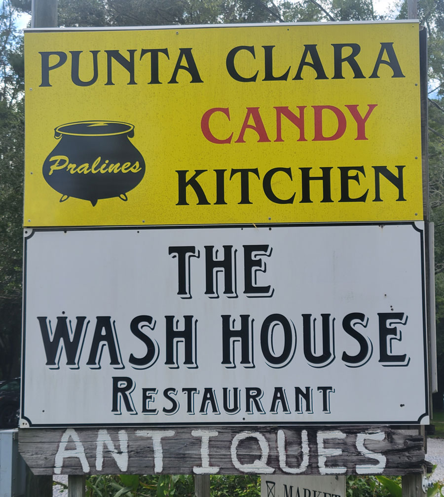 Scenic 98 Coastal - Punta Clara Kitchen