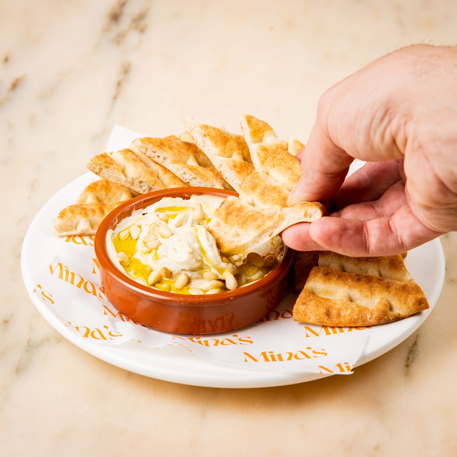 Minas Restaurant & Cocktail Bar