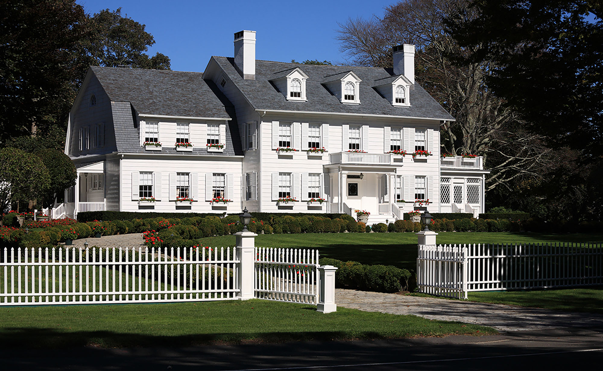 Create Hampton Style Gardens in NZ | Article