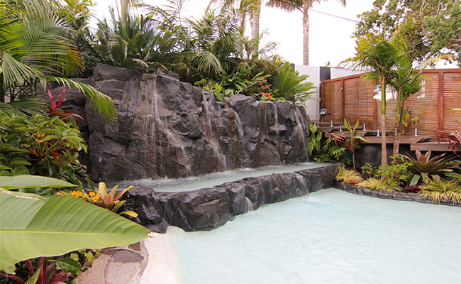 Resort style garden landscape | Article