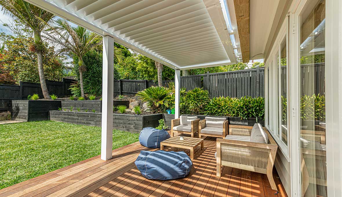 Transforming an Overgrown Garden into a Beautiful Space for Outdoor ...