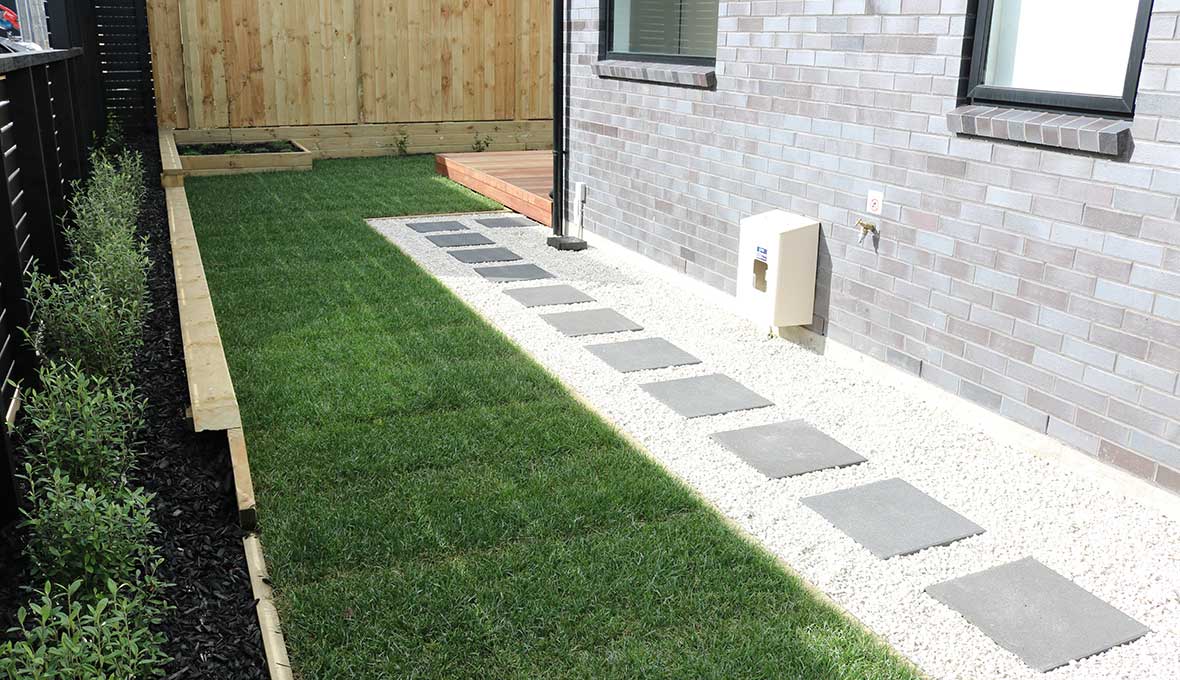 A Minimalist and Low-Maintenance Landscape for New Build in Hobsonville ...