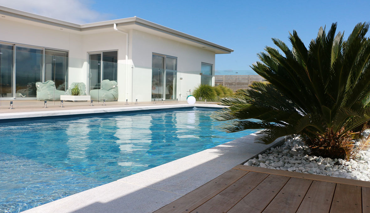 Top 5 Zones projects with awesome landscape design around the pool ...