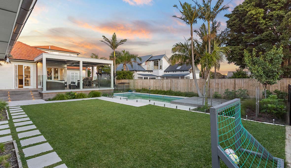 Creating a stylish backyard and poolscape in Birkenhead, Auckland ...