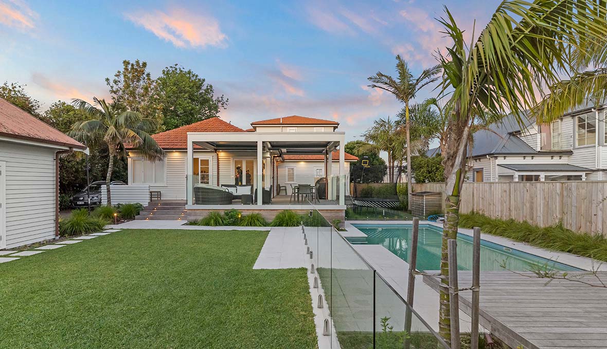 Creating a stylish backyard and poolscape in Birkenhead, Auckland ...