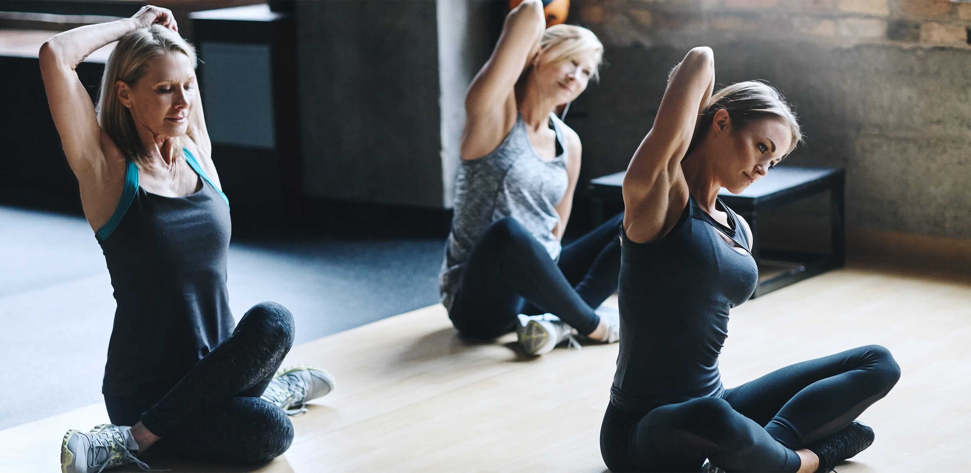 Stretching in Berlin l Holmes Place