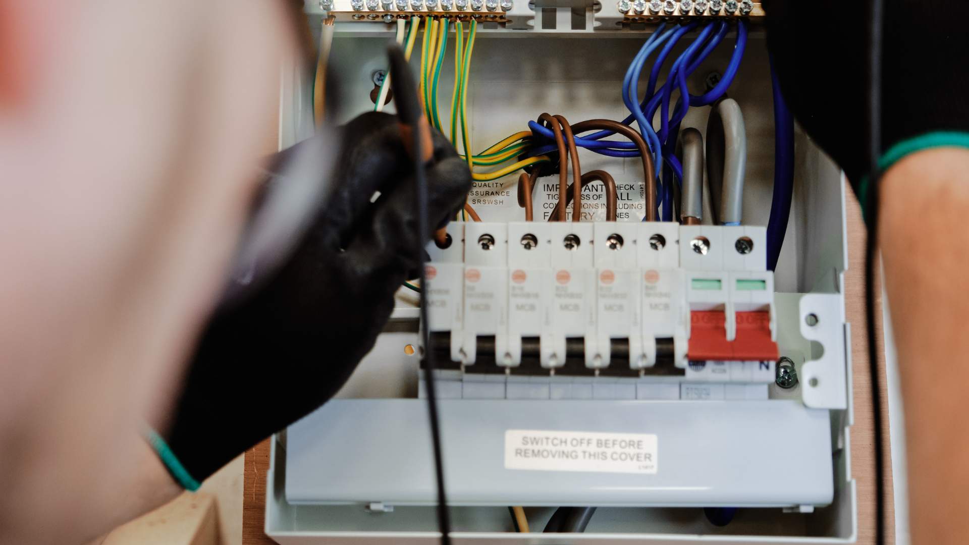 Inspection & Testing Course | Wakefield | Universal Skills Group