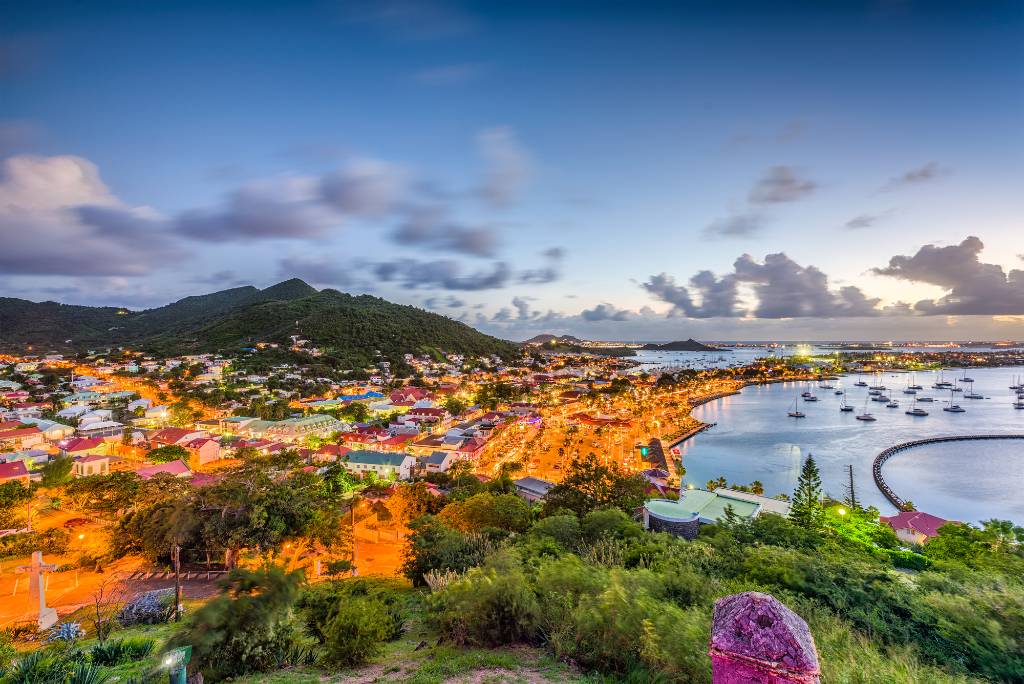 Sint Maarten/Saint Martin: The Smallest Dual-Nation Island in the World