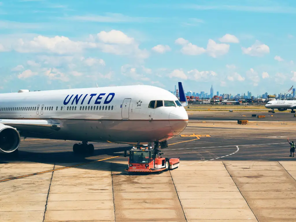 Review: The United Explorer Card is a Solid Low-Fee Option for United ...