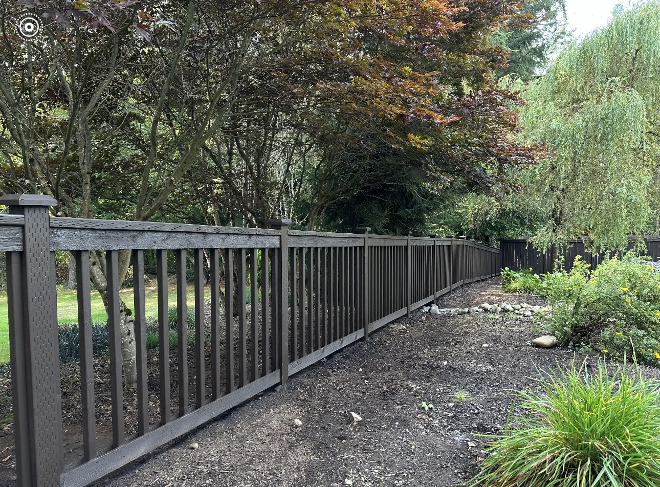 6-foot-tall Front Full-panel Fence Project Snohomish