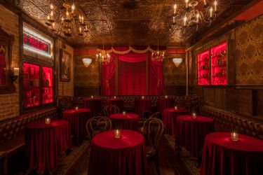 An Enchanting Evening of Mystery and Romance