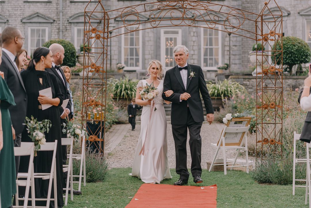 A Beautiful & Elegant Castle Durrow Wedding. Eavanne & Daniel ...