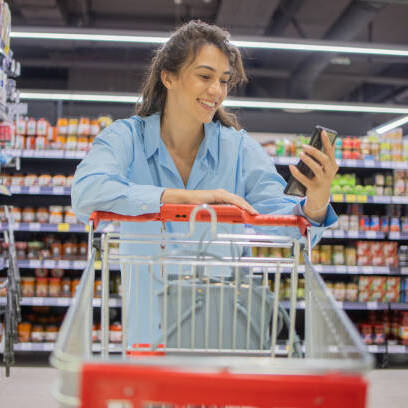 Efficiently Plan Your Meals with a 🛒 Monthly Grocery Shopping List!