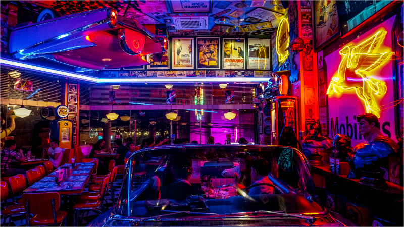 28 Ideas for Restaurant Events to Attract More Customers (2024)