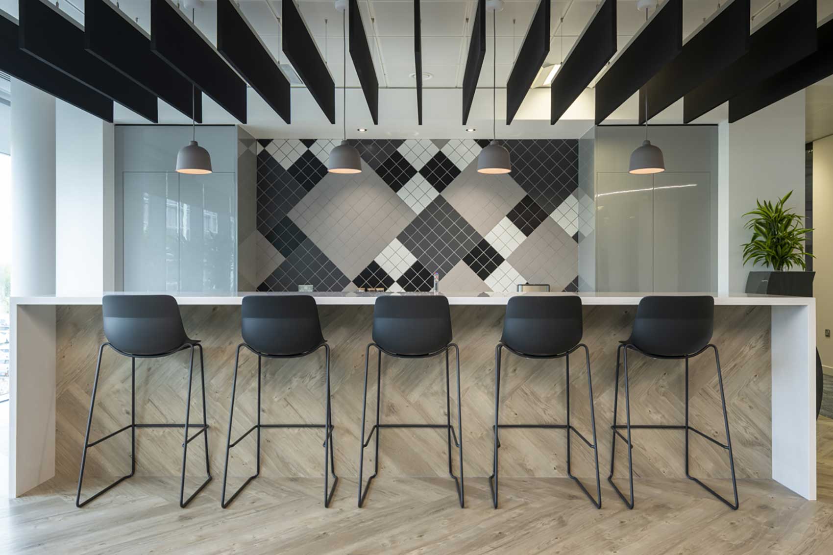 crona light bar | Brunner UK