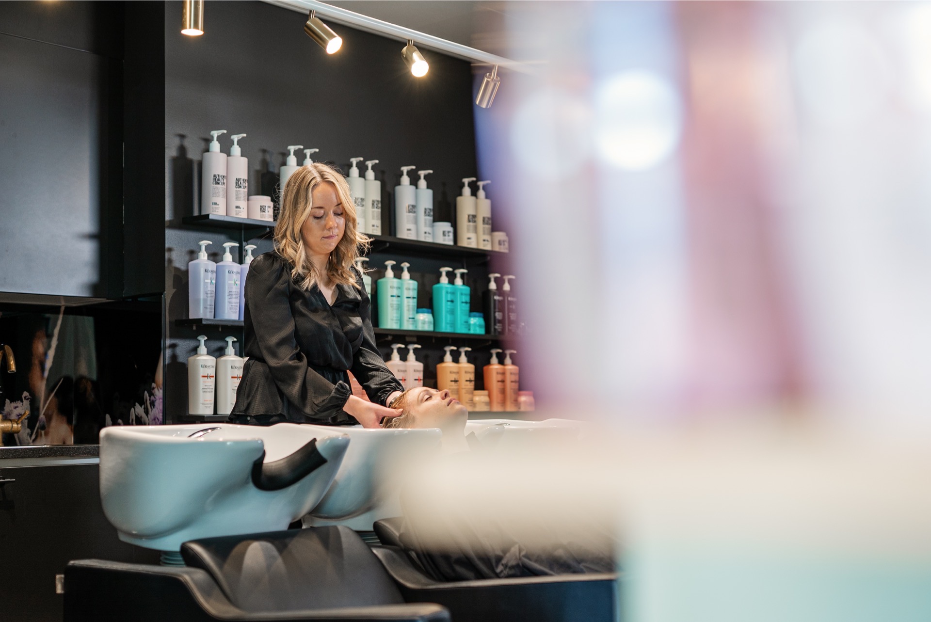 Salong Complete - Framhäv din personliga skönhet och personliga stil