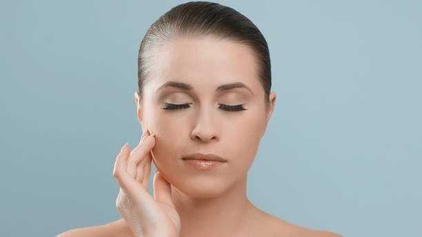Understanding the Origins and Remedies for Facial Loose Skin