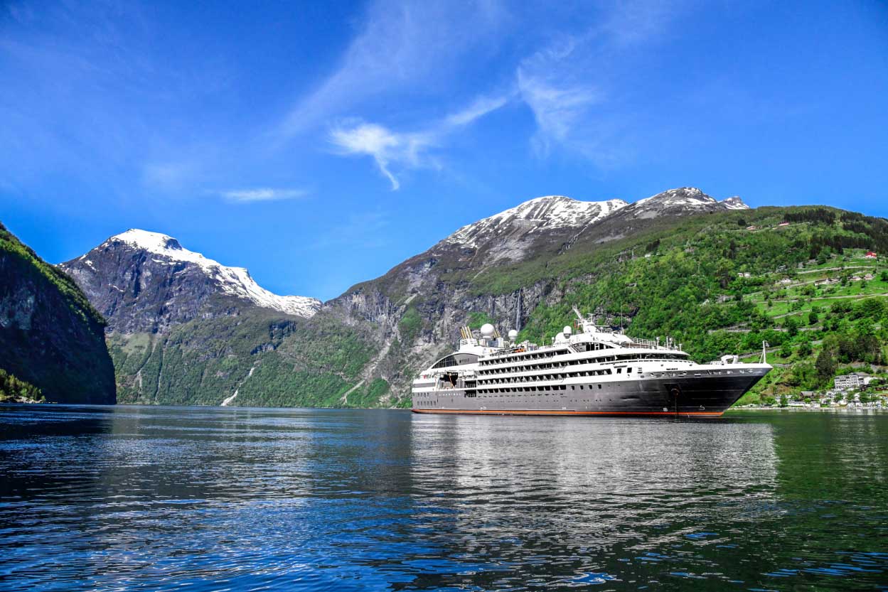 L'Austral | Ponant | Luxury Cruise Club