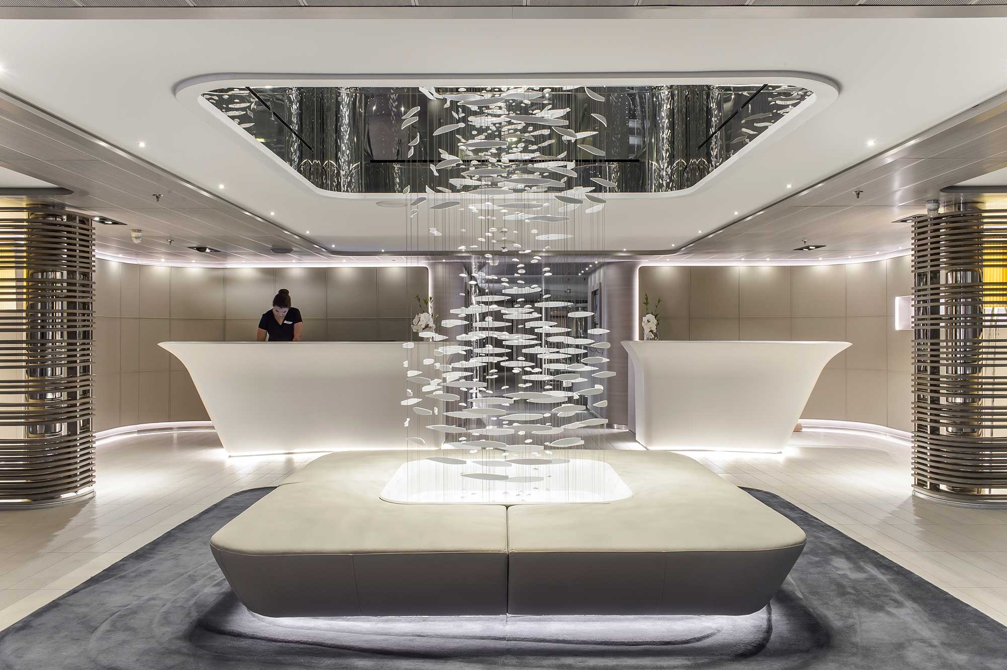 Ponant Service | Luxury Cruise Club