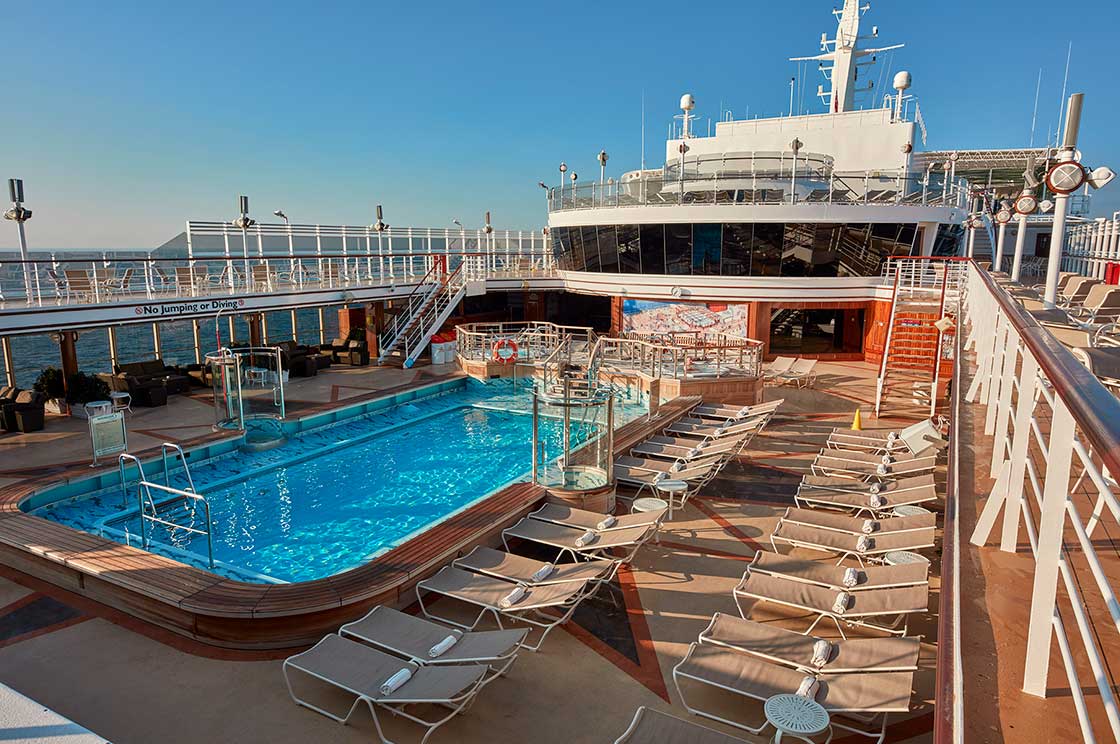 Swimming Pools | Queen Elizabeth | Luxury Cruise Club