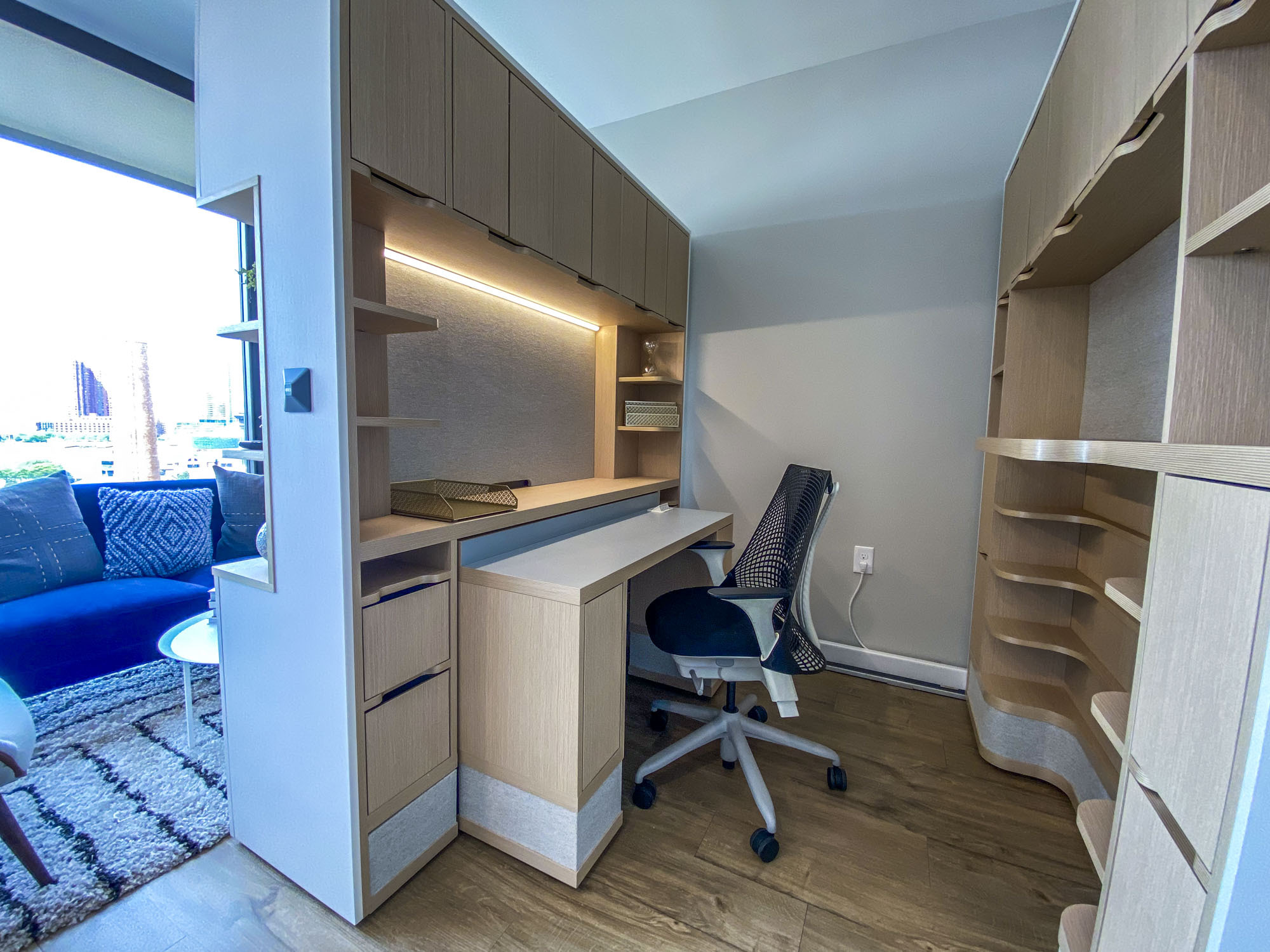 555 President in Baltimore, Featuring the Pocket Office