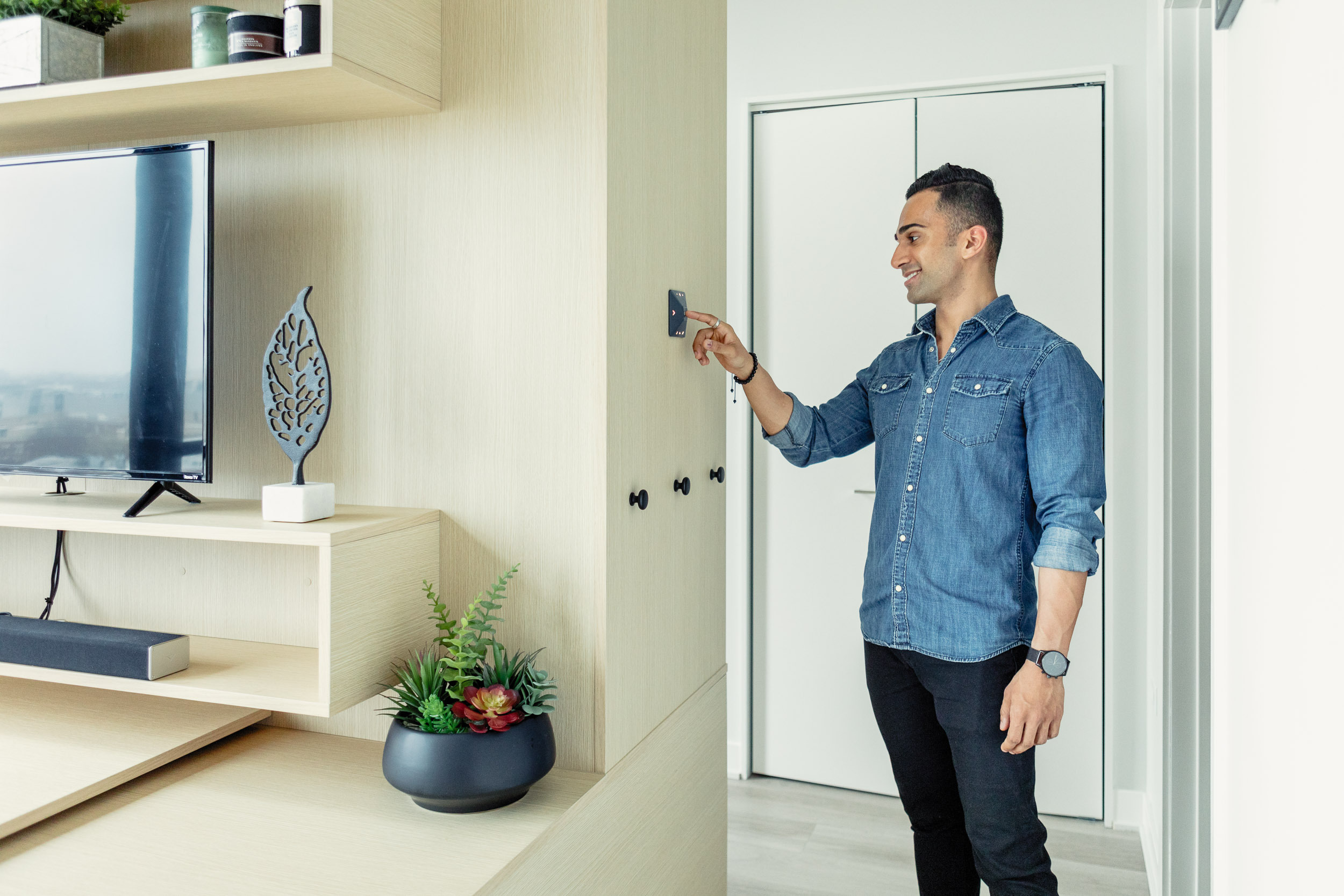 Ryan's Modern Home in Chicago, Featuring the Pocket Studio Lite