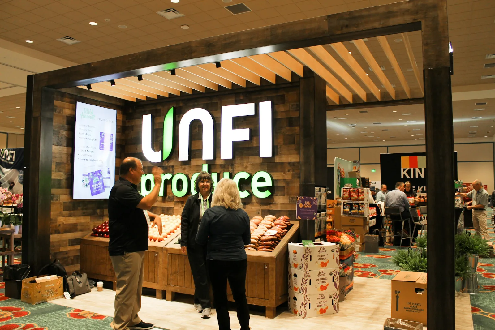 After Slashing Profit Guidance, United Natural Foods Stock Slumps