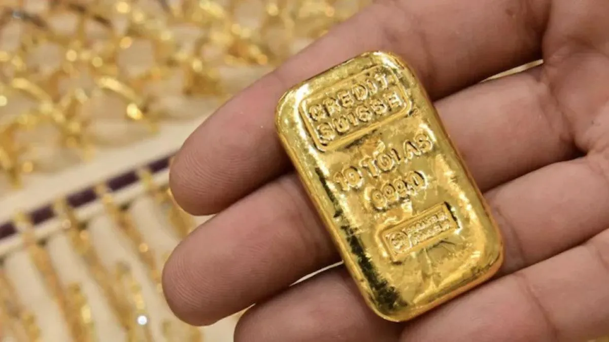 At $2,000 An Ounce, Gold Reaches A One-Year High‍